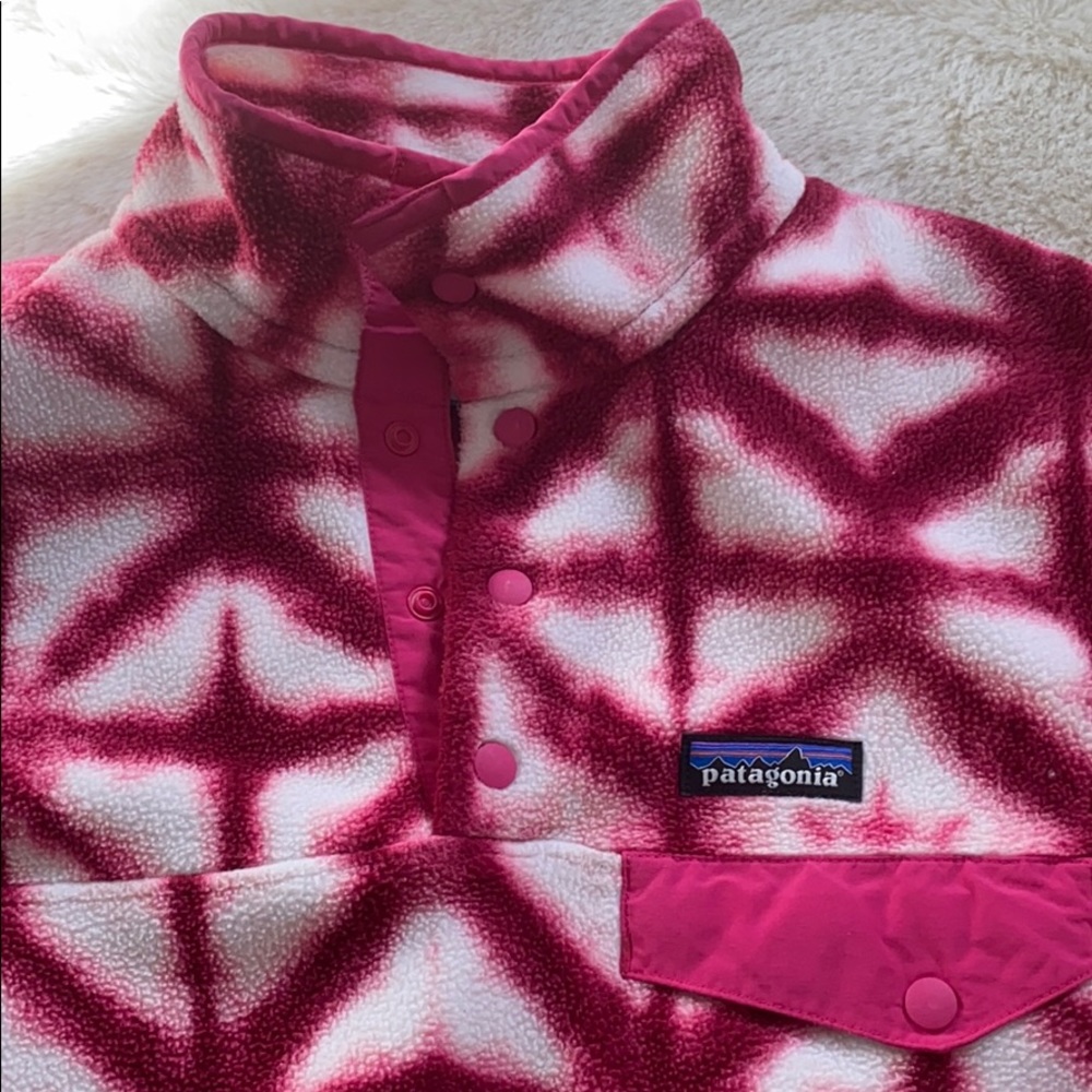 Patagonia Synchilla White & Pink Pattern Pullover - Gem